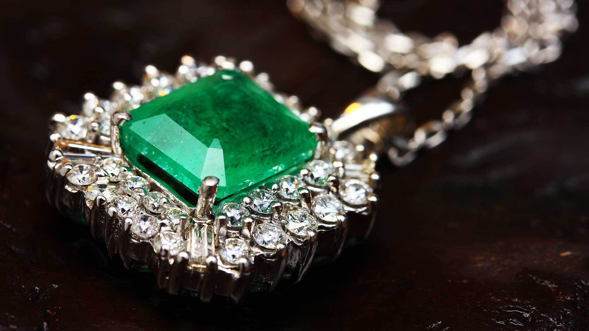 The story of Emerald, the jewel of kings