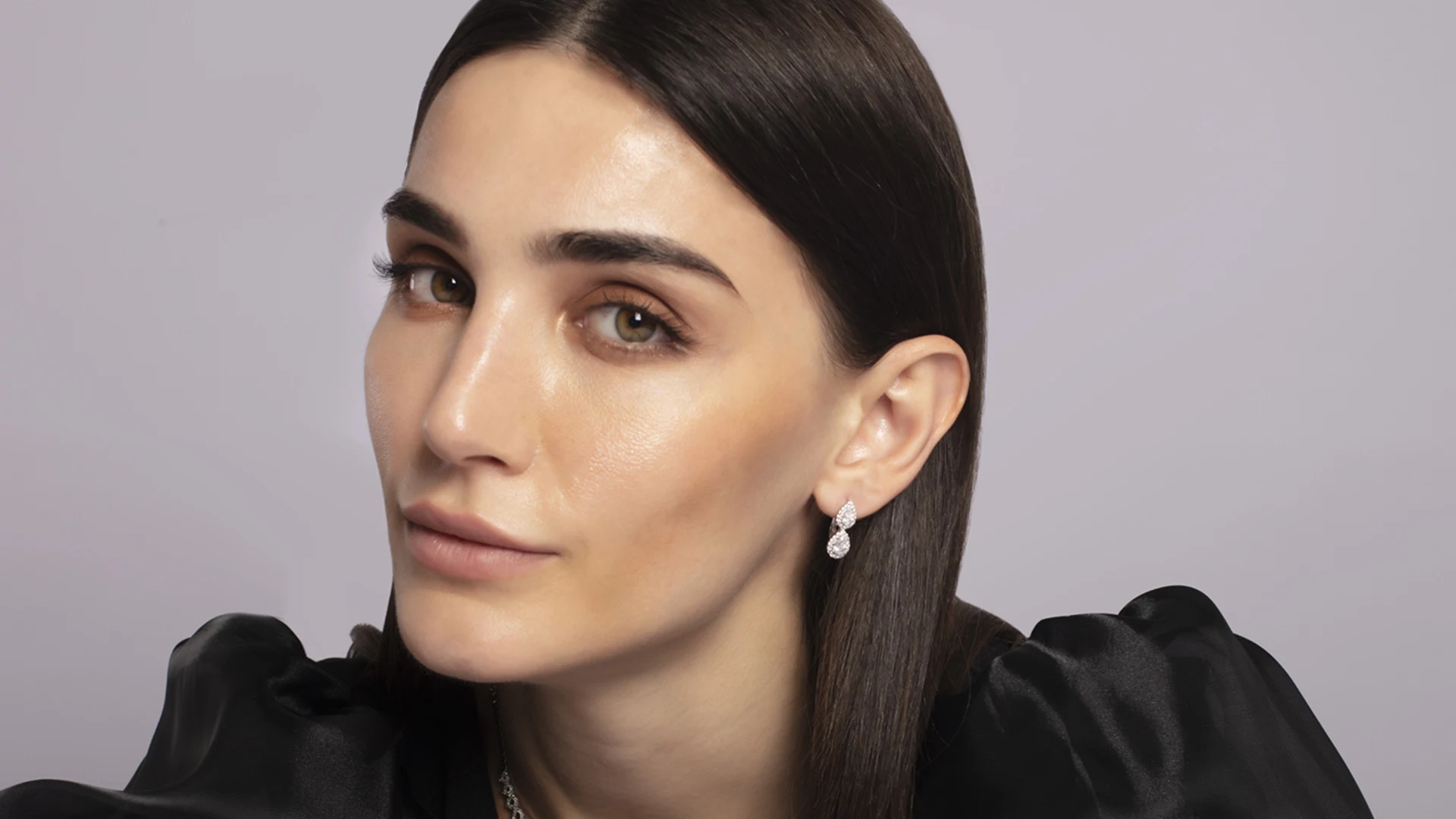 Ear Piercing - Al Romaizan