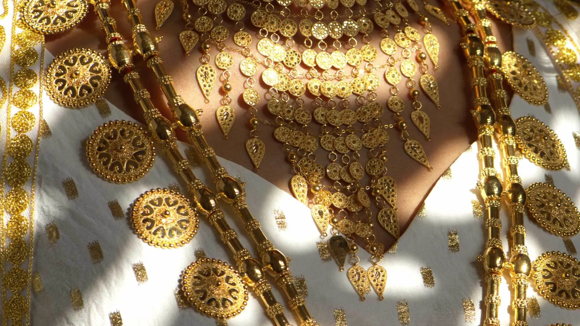 The Value of Gold - Al Romaizan