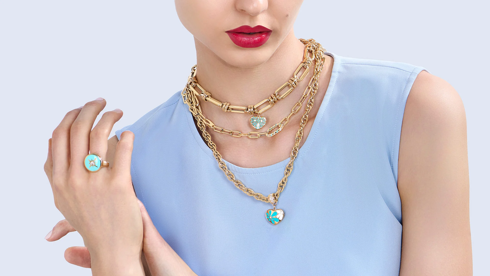 How to Layer Necklaces Like a Pro: Guide to Trendy Jewellery - Al Romaizan