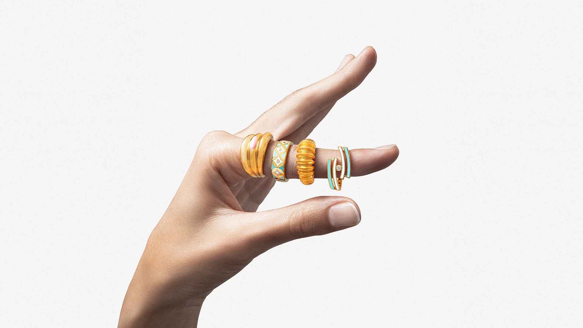 The Gleam of Gold and Evolving Trends in Jewelry - Al Romaizan